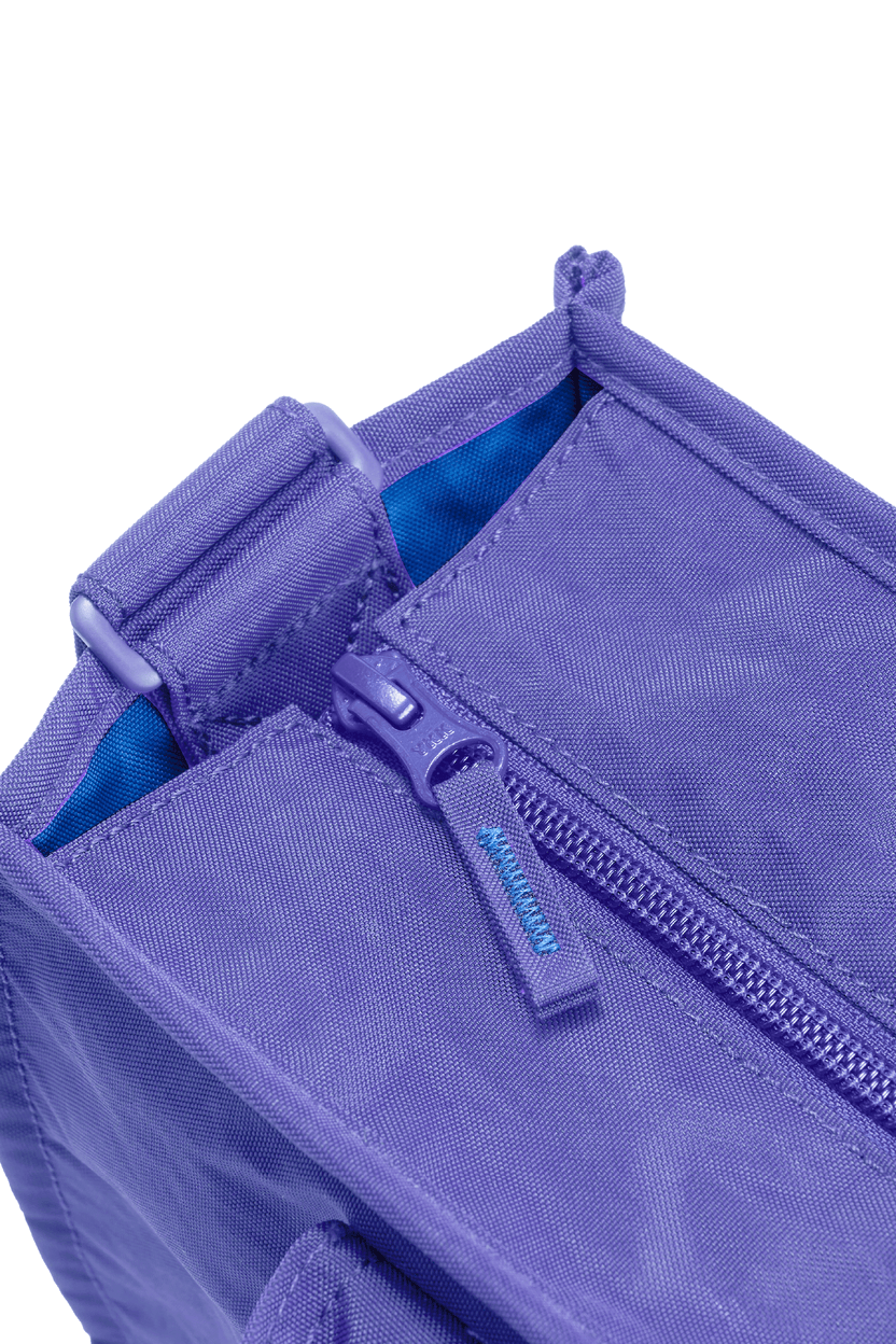 Home / Crunch Carryall 02